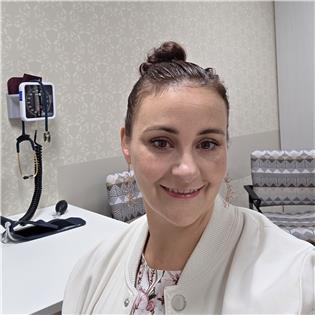 Dominique Krom | Find Your Midwife